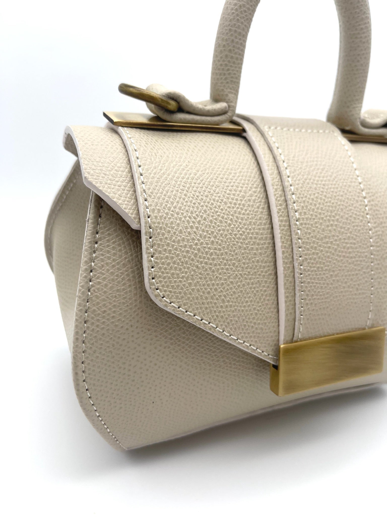 Designer: Marco Trevisan – MAISON DE MADISSE